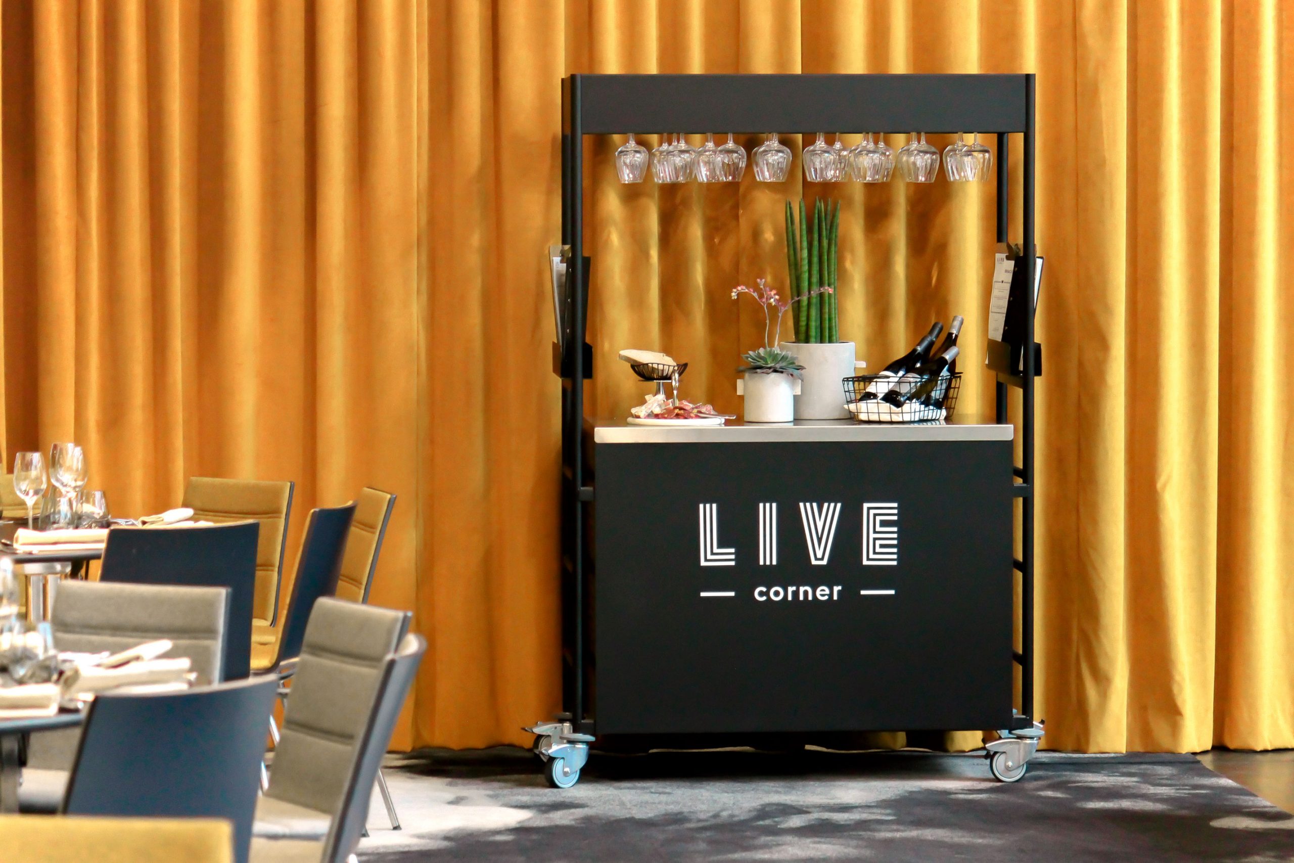 Chariot dégustation - Pullman - Bar à vin mobile