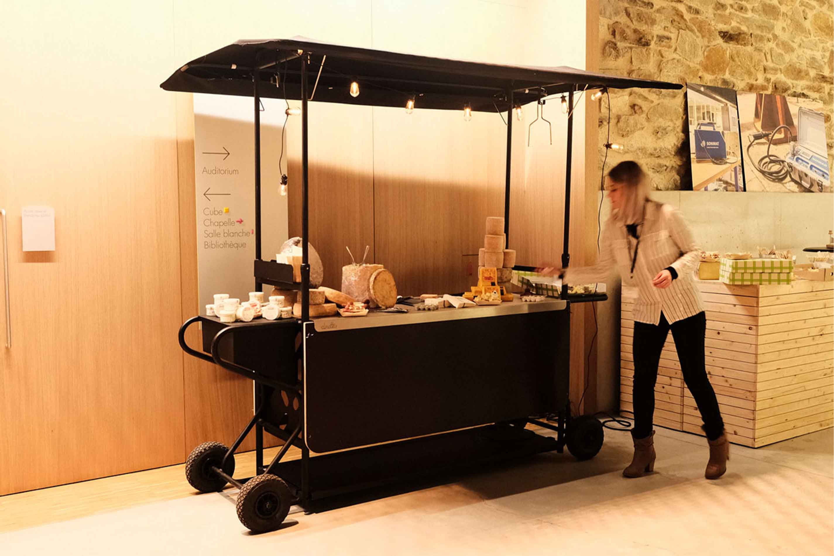 Stand dégustation / animation traiteur - Fox Design - Agence design ...